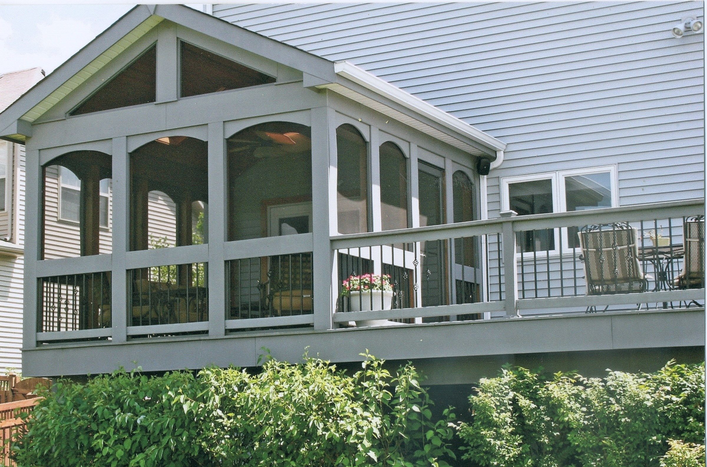 Gallery | Huge screened in back deck - Picture 6404 | Decks.com