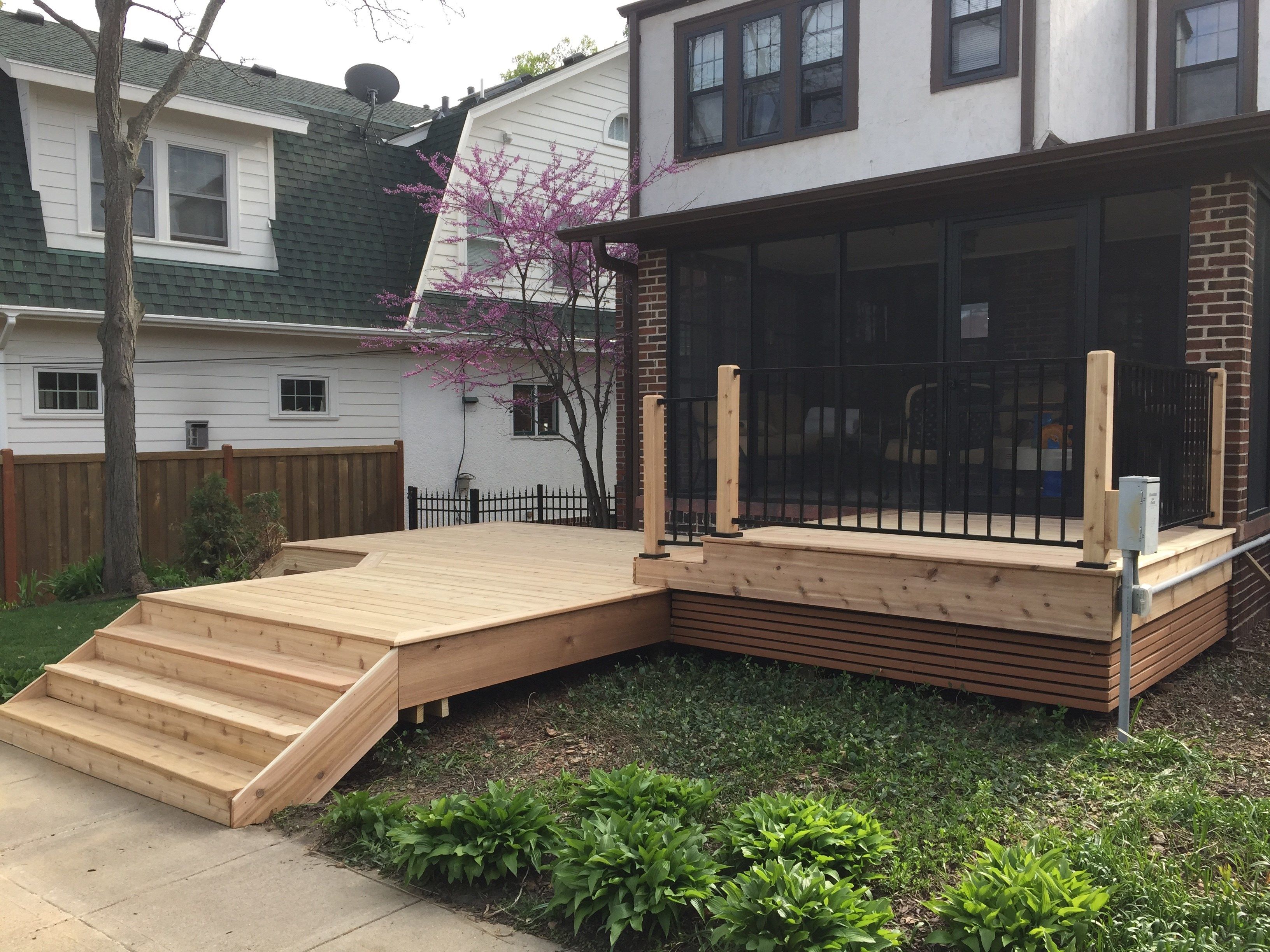 Gallery | Minneapolis Low Level Deck - Picture 6835 | Decks.com