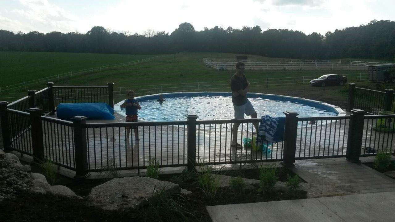 Gallery | Swimming pool deck - Picture 6202 | Decks.com