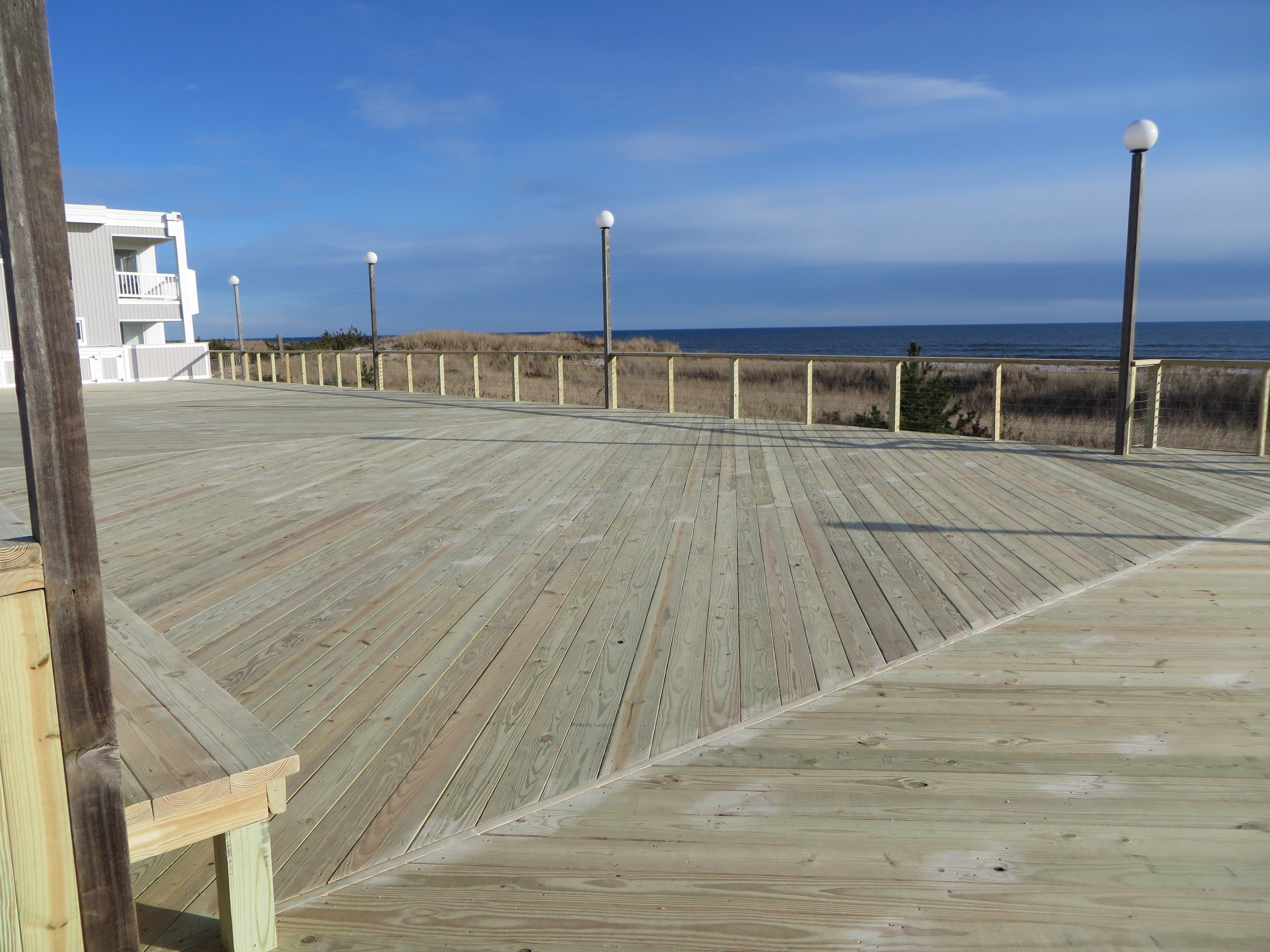 Gallery | Boardwalk with Cable Rail - Picture 1904 | Decks.com