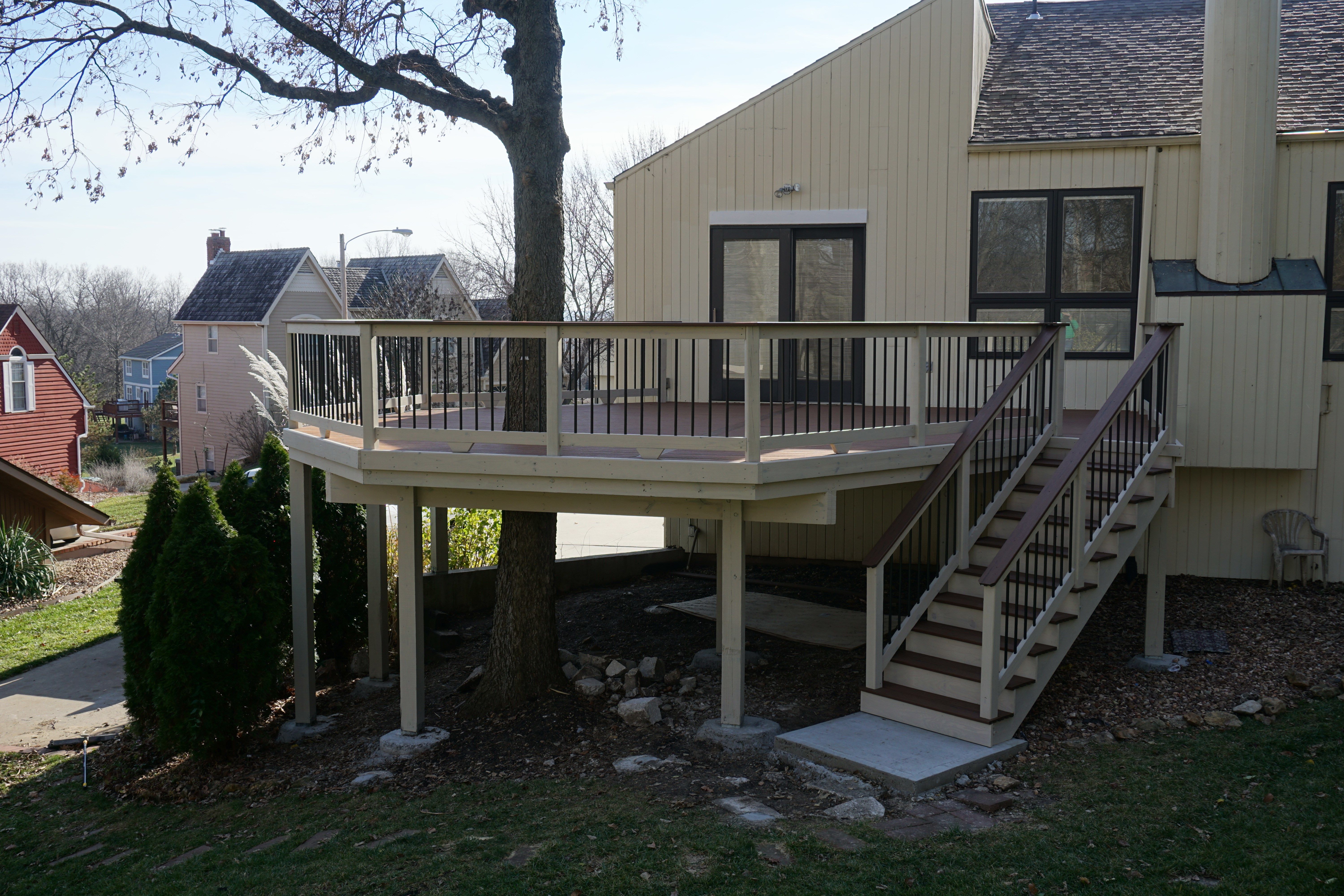 Gallery | Composite Deck - Picture 5232 | Decks.com