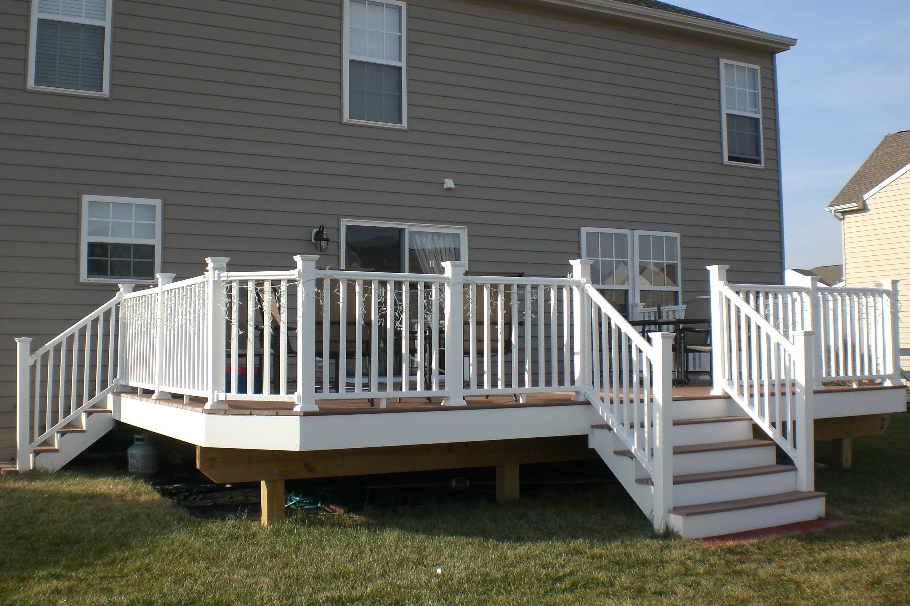 Gallery | Composite Decks With PVC Vinyl Railing - Picture 6428 | Decks.com