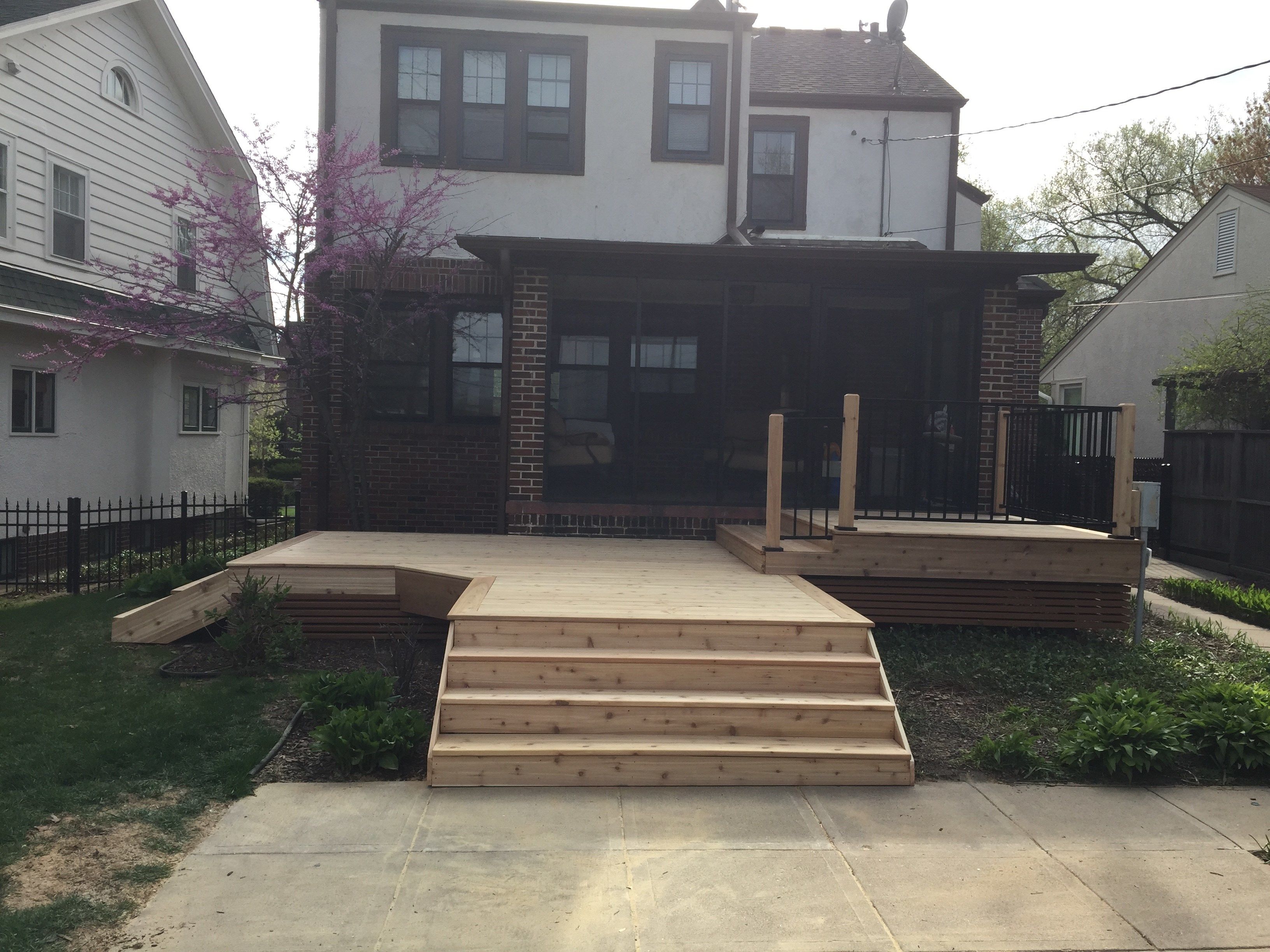 Gallery | Minneapolis Low Level Deck - Picture 6835 | Decks.com