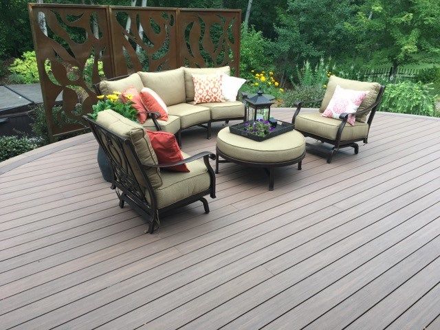 Gallery | Curved Deck - Picture 6527 | Decks.com