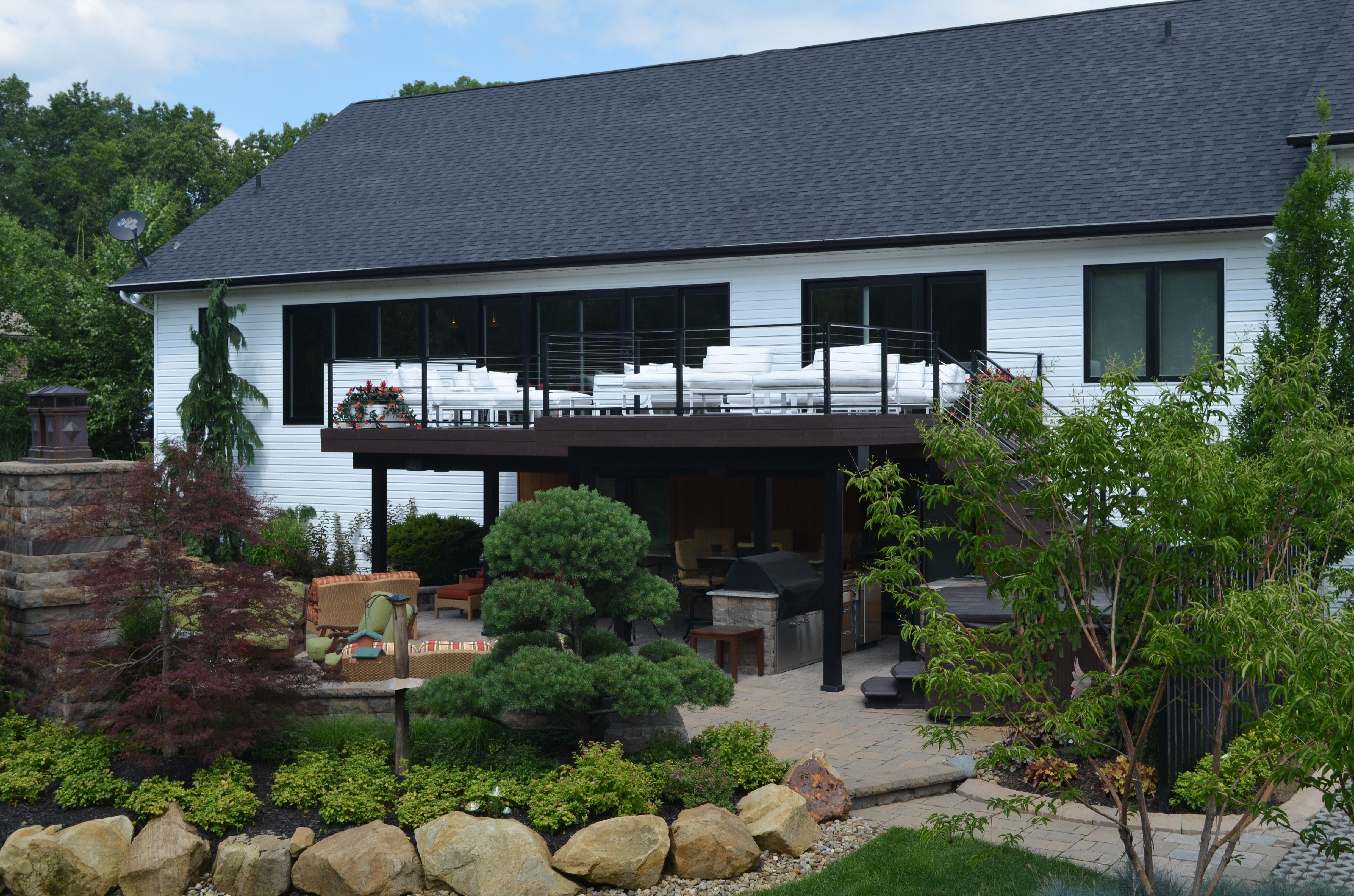 Gallery | Contemporary Deck - Picture 6884 | Decks.com